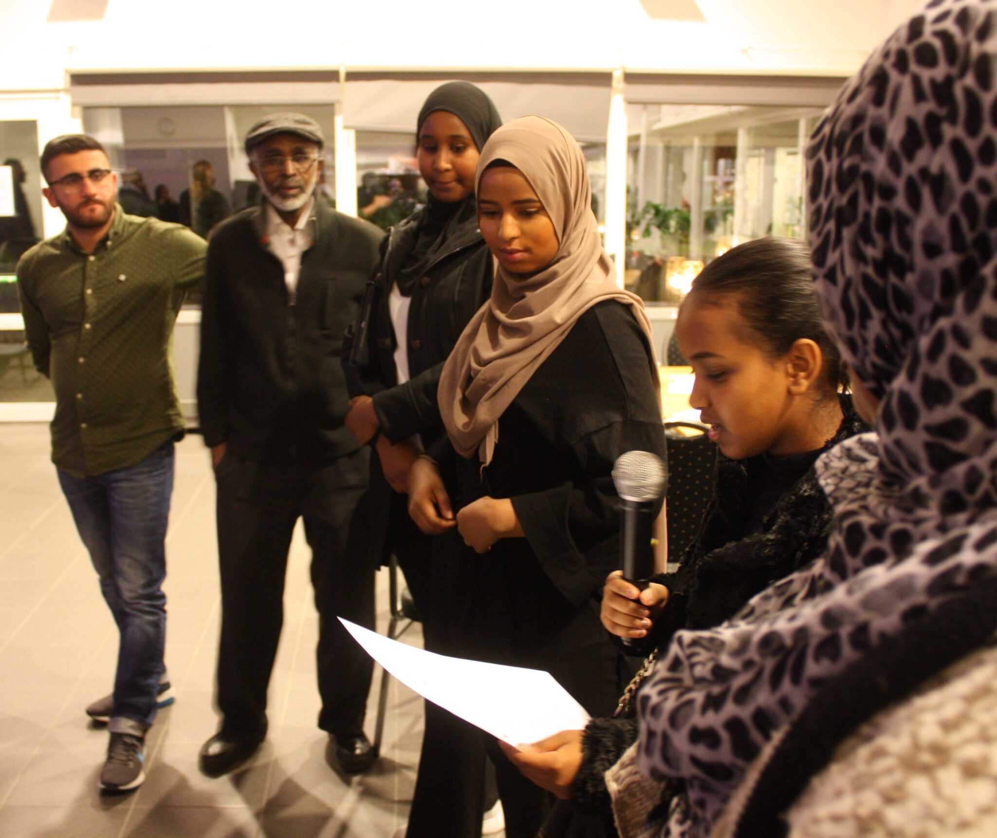 Kontakta oss - Folkets Husby